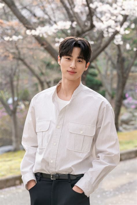 변우석 선재 업고 튀어 큰 인기 얼떨떨꿈 같은 작품 비즈엔터