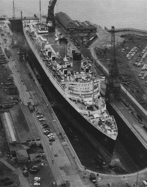 Long Beachs Coolest Tourist Attraction The Queen Mary