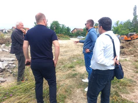 Општина Аеродром Денеска во 19 00 часот во месната заедница „Долно Лисиче“ Општина Аеродром