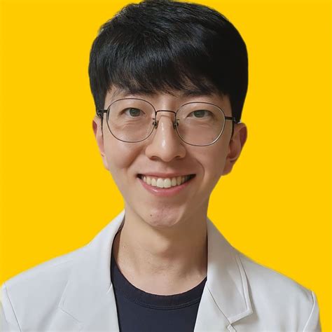 자주 먹으면 위험한 음식 10가지🚫 좋은 음식을 챙겨 먹는 것보단 나쁜 음식을 덜 먹는게 건강에 더 좋습니다😊 📌 저장해두고 필요할 때 활용하세요 🍜 라면 고혈압 높은