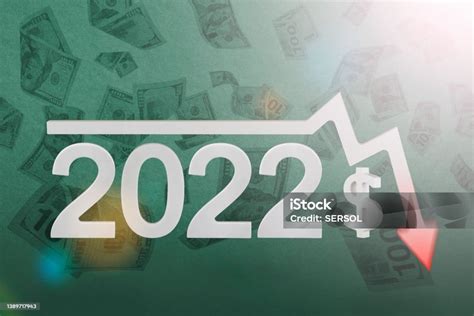 위기 2022 회사의 분기별 또는 연례 보고서 차트의 경제 불황 하락하는 차트와 달러 기호를 가리키는 차트 화살표 2022년에 대한 스톡 사진 및 기타 이미지 Istock