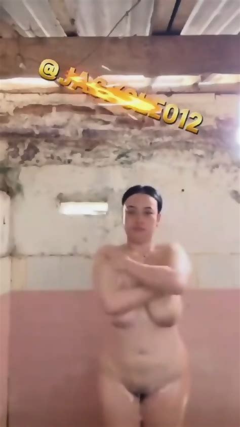 Guru Ku Salsa Jember Lagi Mandi Nih