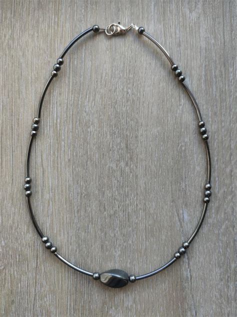 Тренд чокер кольє намисто підвіска буси коралі натуральний камінь гематит металеві