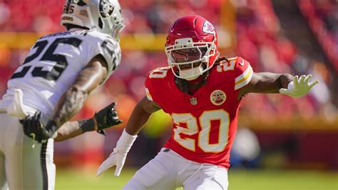 Chiefs Are Making A Brutal Mistake By Keeping Nohl Williams On The Bench
