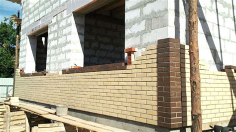 Отделка фасадов частных домов чем и как ее делать