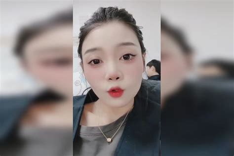 小时候喝的矿泉水广告，哈哈想把我唱给你听广告小时候