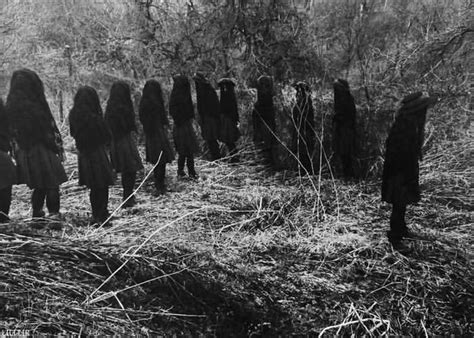 🎨 اثر هنری تابلو عکس روح دختران گمشده در جنگل لیلیت ® Lilit