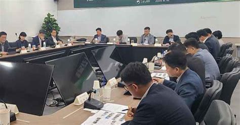 고용노동부 건설·물류업체에 무더위에 2시간 일하면 20분 휴식을”