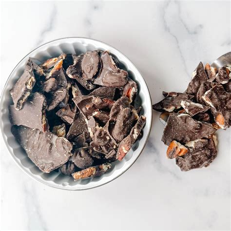 Sweet Dream Tin Dark Swints Candy Company