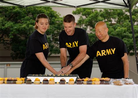 Us Army Japan Usarj Kicks Off Army Week Celebration