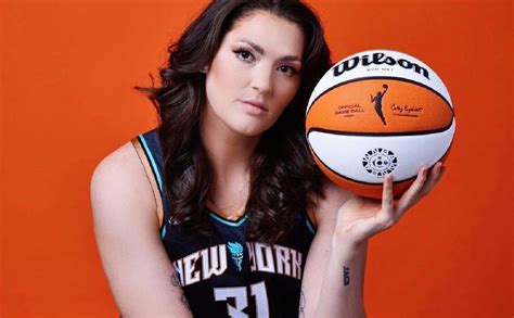 Sport Wnba Babe Stefanie Dolson See More Photos On