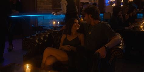 Nude Video Celebs Sarah Shahi Nude Sexlife S01e06 2021