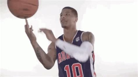 Spinning Basketball 