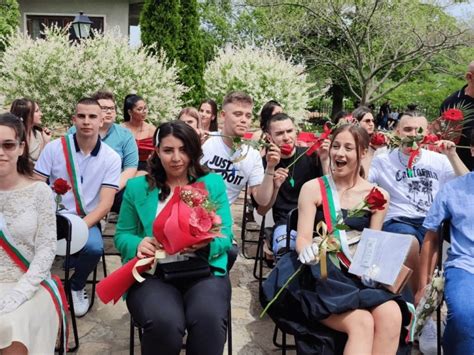 Изпращане на Випуск 2023 на ПДТГ Димитър Хадживасилев Община Свищов