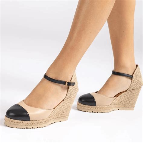 Unisa Cava Beige Black Closed Toe Wedge Sandals Millars Shoe Store