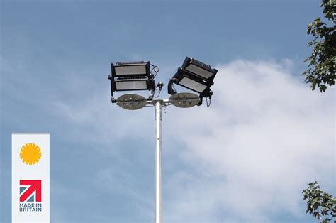 Bracket Light Pole Fixtures