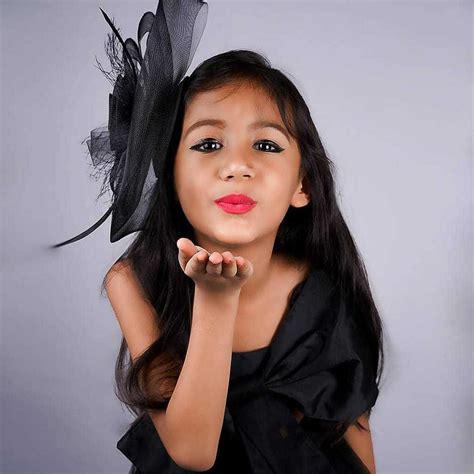 Rewathi Vaishnav Influencer Model Biography Birthday Age