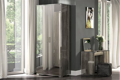 Шкаф 2 х дв КАНАЛЕТТО с зеркалом артикул 0037694 Купить в торговом комплексе «Три Кита