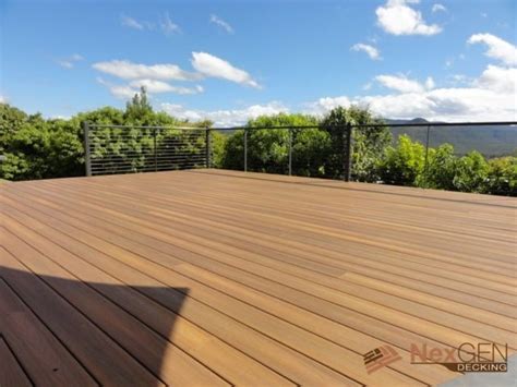 How To Choose A Deck Material That You Will Love