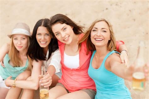 Girls Happy Summer Images Free Download On Freepik