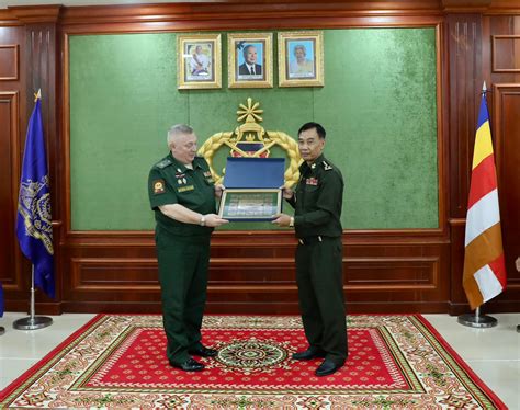 រាជធ កងទ័ពជើងគោកនៃកងយោធពលខេមរភូមិន្ទ Royal Cambodian Army