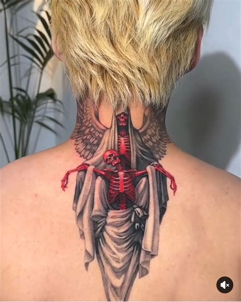 Skeleton Neck Tattoo Men Skeleton Back Tattoo Men Cool Tattoos