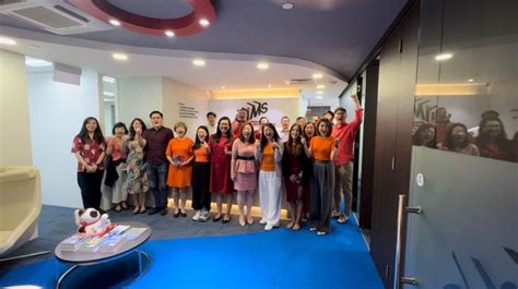 Jennifer Ng On Linkedin Our Tradition Of Wearing Bright Auspicious