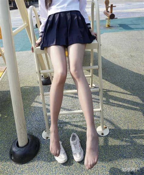 男人为什么喜欢穿丝袜的女人？ 知乎