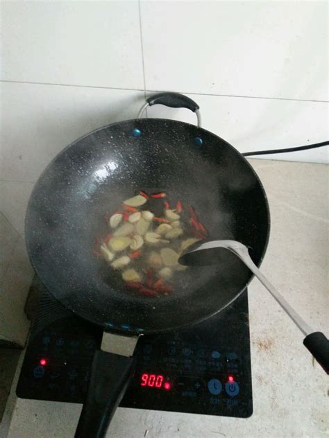 香菇木耳炖鸡怎么做 香菇木耳炖鸡的做法 豆果美食