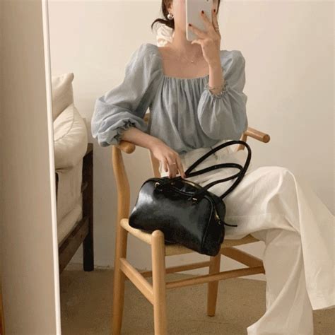 이엘 셔링 스퀘어 핀턱 블라우스2color 에이블리