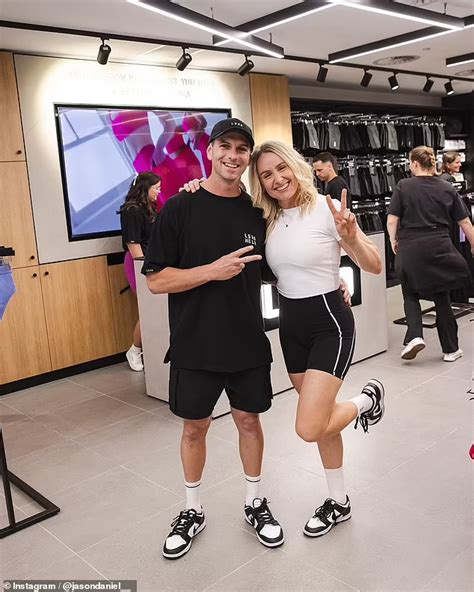 „Од заработка од 8 долари на час до развој на мега успешен глобален бизнис кој ќе собере 100