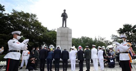 미국이 우리나라 강점…맥아더 동상 철거 집회 주도한 80대