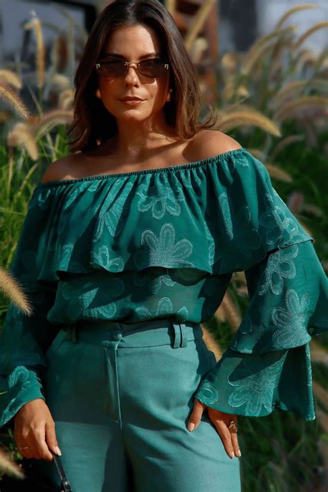 Blusa Ciganinha Ombro A Ombro Feminina Manga Longa Em 2025 Blusa