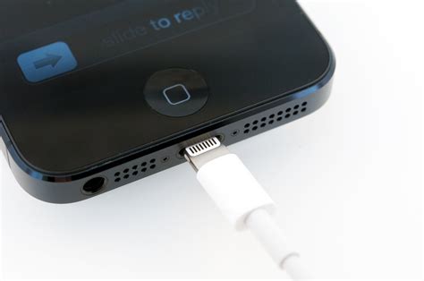 Step By Step Guide On Cleaning An Iphone Dock Connector Citizenside
