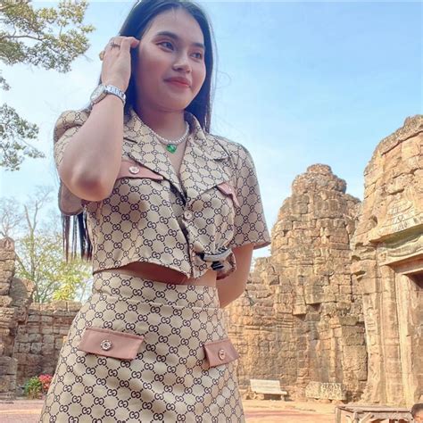 ហាងមាស រឿន រាជនី