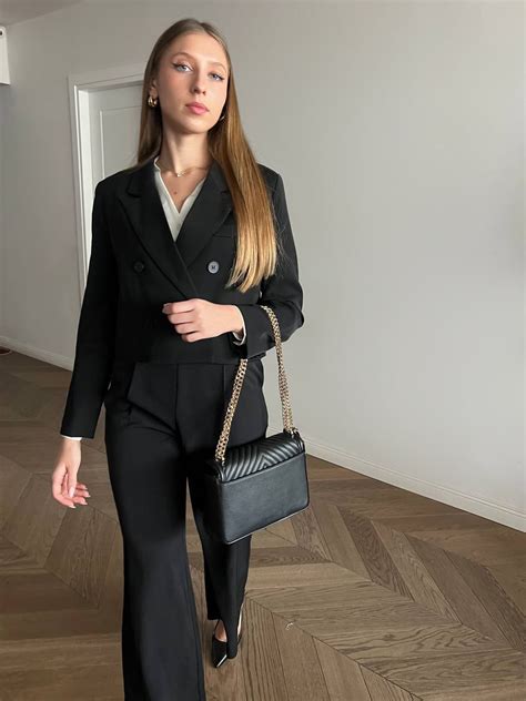 Mimi Suit Miss Geisha