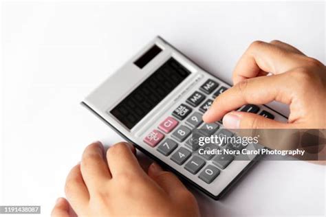 Calculating Interest Rates Photos And Premium High Res Pictures Getty Images