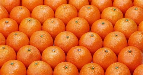Delicious Oranges Wallpaper