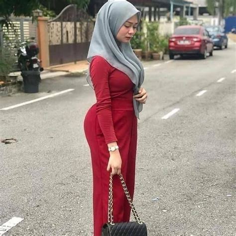 Girl In Red Gaya Hijab Model Pakaian Hijab Perempuan
