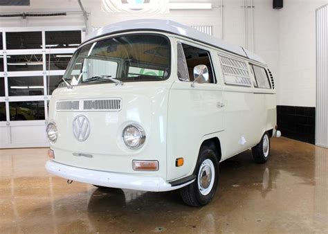1971 Volkswagen Bus Chicago Car Club