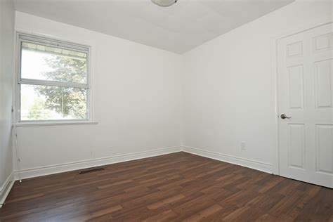 172 Roger Road Ottawa London House Photography