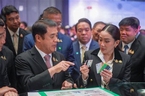 “สุริยะ” ยันรถไฟฟ้า 20 บาทตลอดสาย เริ่ม ก ย 68 พร้อมชวนร่วมโครงการบ้านเพื่อคนไทยผ่อนเดือนละ 4 000