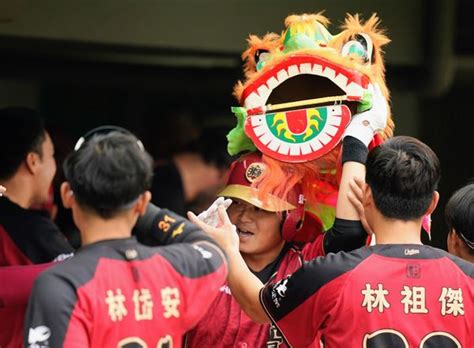 胡金龍開轟拿獅頭舞獅 恰總8局首度提出挑戰 Ettoday運動雲 Ettoday新聞雲