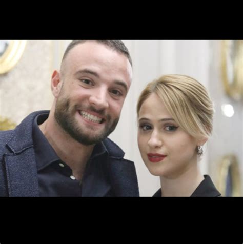 Отскоро сме заедно пасваме си чудесно Ето коя мацка замени Мария Бакалова в сърцето на