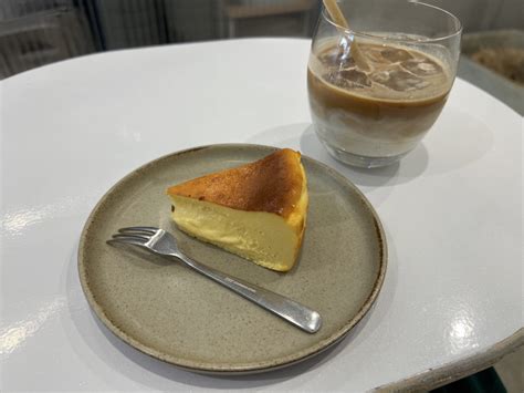 東京丨高圓寺丨RAD BROS CAFE丨巴斯克乳酪蛋糕丨韓國風咖啡廳
