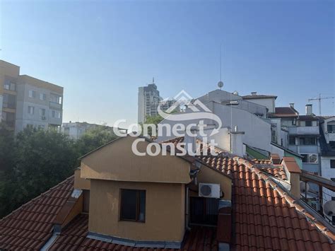 Пловдив Ексклузивно Топ локация Двустаен апартамент 48 кв м Тухла 1998 г 5 етаж Непоследен