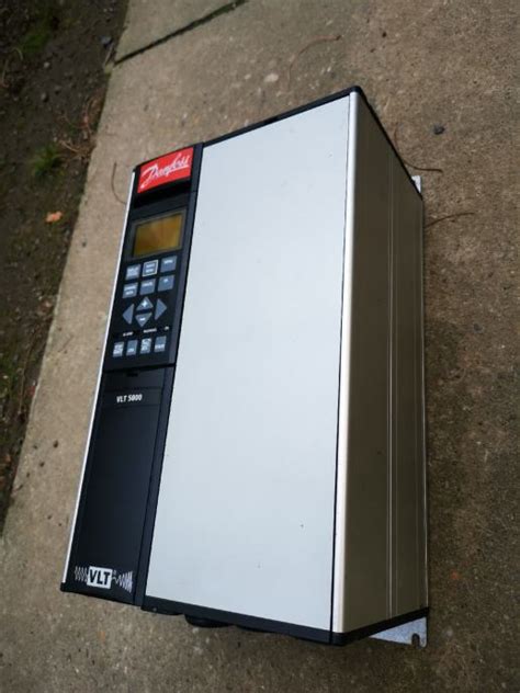 Frekventni Regulator Danfoss 2 5kw