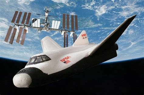 Hl 20 Spacecraft