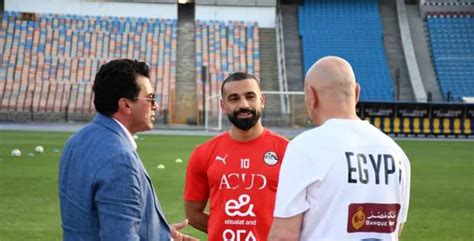 الوطن سبورت شوبير يكشف كواليس جلسة محمد صلاح والتوأم في معسكر المنتخب