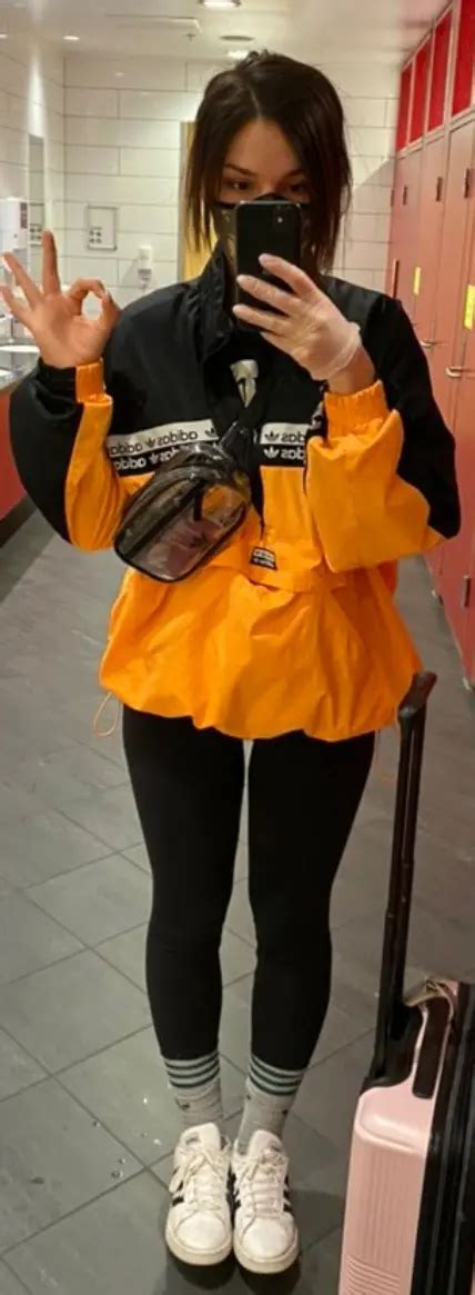 New From Twitter Those Thighs Tho 🤤 Scrolller